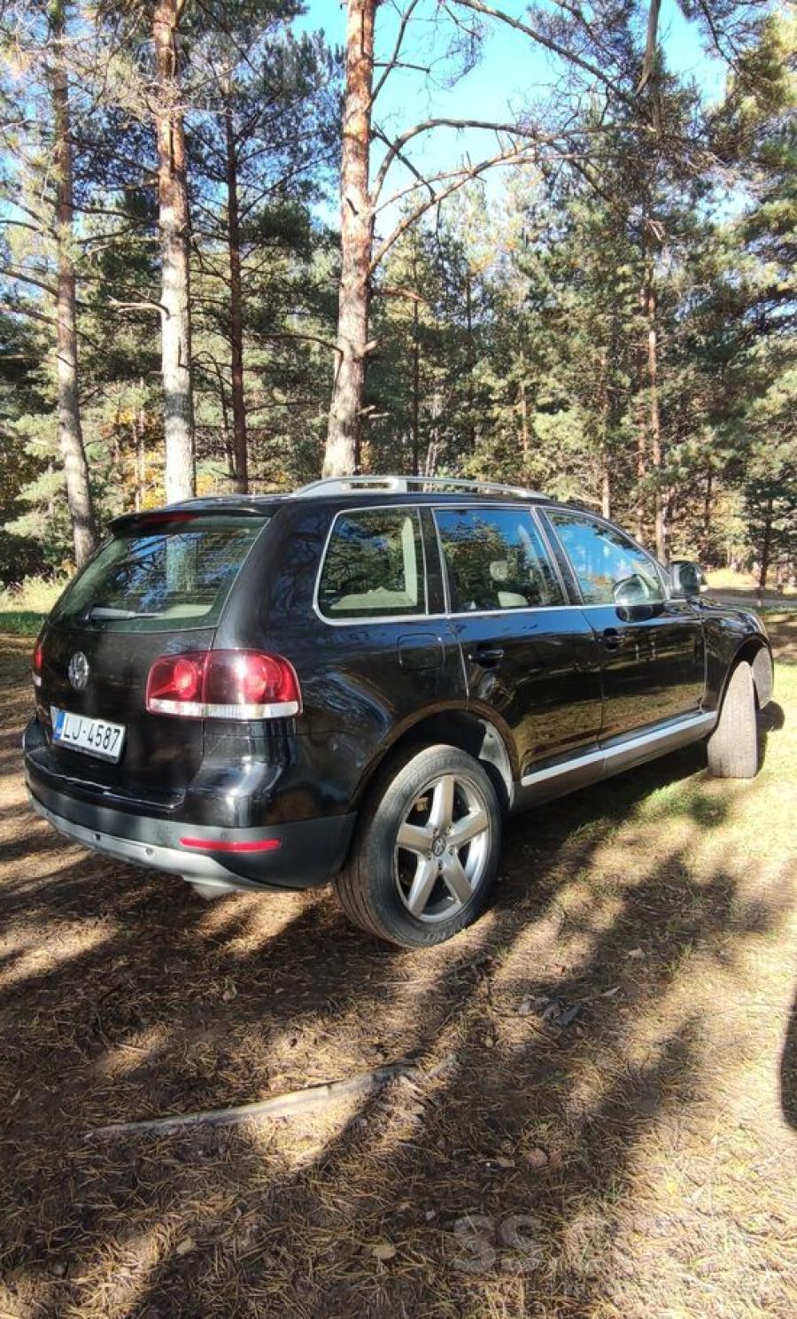 Black Volkswagen Touareg 2008 in Jekabpils, with an engine capacity of 3.00 L and mileage of 258 thousand km for 5550 €, photo 19 on AUTOMOTO.COM.LV