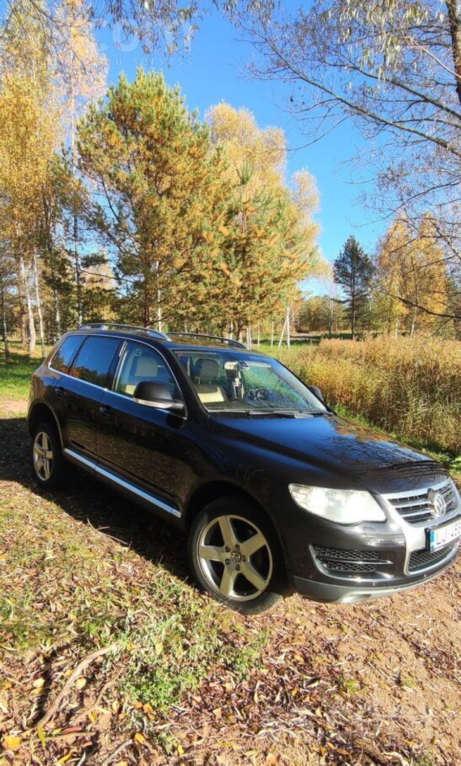 Black Volkswagen Touareg 2008 in Jekabpils, with an engine capacity of 3.00 L and mileage of 258 thousand km for 5550 €, photo 21 on AUTOMOTO.COM.LV