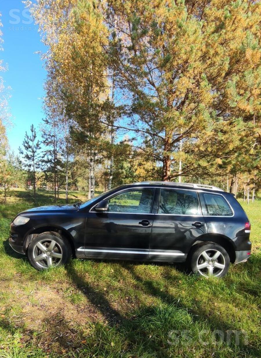 Black Volkswagen Touareg 2008 in Jekabpils, with an engine capacity of 3.00 L and mileage of 258 thousand km for 5550 €, photo 22 on AUTOMOTO.COM.LV