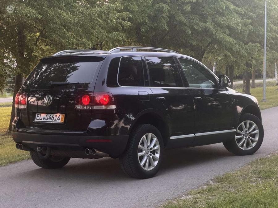 Melns Volkswagen Touareg 2008 Kauņa, ar dzinēja tilpumu 2.97 L un nobraukumu 329 tūkst. km par 5650 €, foto 5 vietnē AUTOMOTO.COM.LV