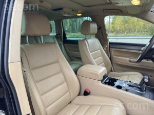 Black Volkswagen Touareg 2008 in Riga, with an engine capacity of 3.00 L and mileage of 280 thousand km for 4350 €, photo 8 on AUTOMOTO.COM.LV