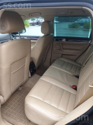 Melns Volkswagen Touareg 2008 Rīga, ar dzinēja tilpumu 3.00 L un nobraukumu 280 tūkst. km par 4750 €, foto 17 vietnē AUTOMOTO.COM.LV