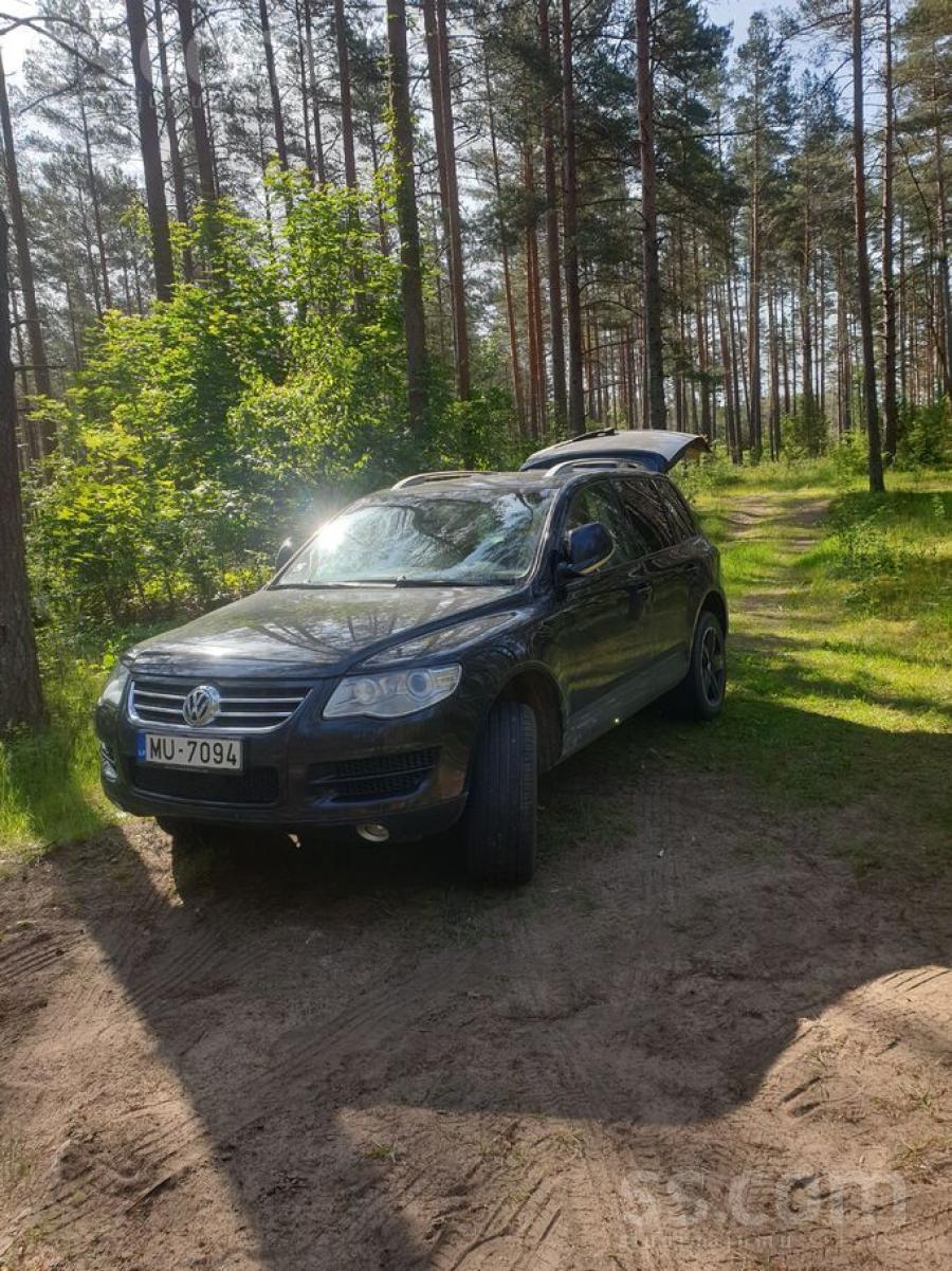 Melns Volkswagen Touareg 2008 Rīga, ar dzinēja tilpumu 3.00 L un nobraukumu 280 tūkst. km par 4750 €, foto 18 vietnē AUTOMOTO.COM.LV