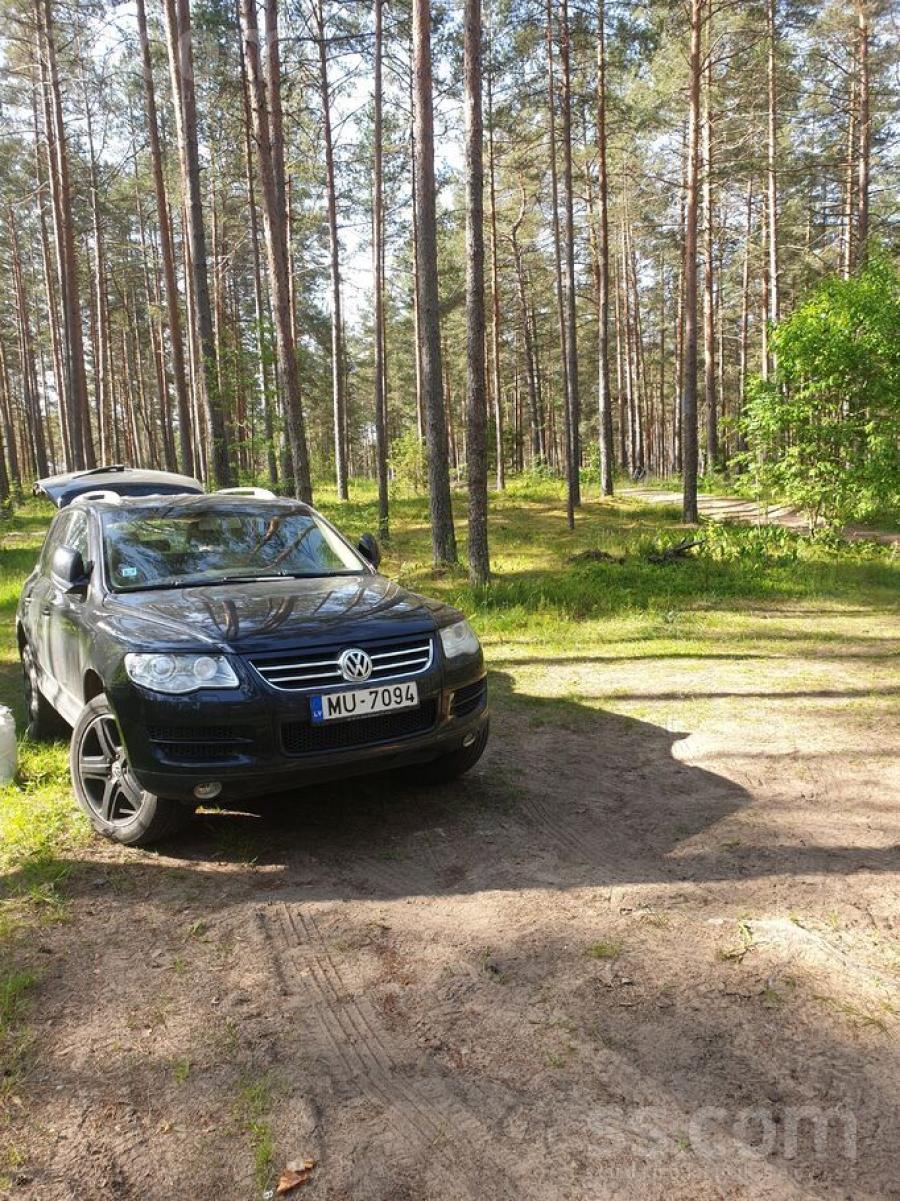 Melns Volkswagen Touareg 2008 Rīga, ar dzinēja tilpumu 3.00 L un nobraukumu 280 tūkst. km par 4750 €, foto 19 vietnē AUTOMOTO.COM.LV