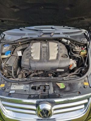 Melns Volkswagen Touareg 2009 Viļņa, ar dzinēja tilpumu 3.00 L un nobraukumu 303 tūkst. km par 6900 €, foto 13 vietnē AUTOMOTO.COM.LV