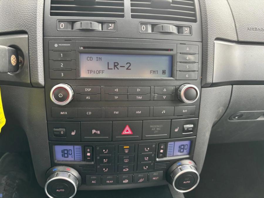 Melns Volkswagen Touareg 2009 Rīga, ar dzinēja tilpumu 2.50 L un nobraukumu 211 tūkst. km par 6650 €, foto 9 vietnē AUTOMOTO.COM.LV