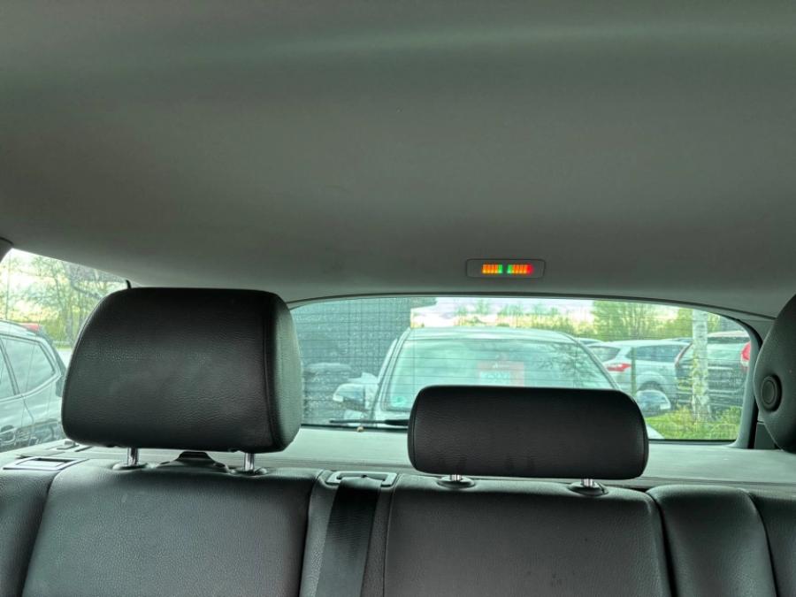 Melns Volkswagen Touareg 2009 Rīga, ar dzinēja tilpumu 2.50 L un nobraukumu 211 tūkst. km par 6650 €, foto 11 vietnē AUTOMOTO.COM.LV