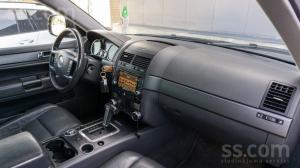 Black Volkswagen Touareg 2009 in Riga, with an engine capacity of 3.00 L and mileage of 383 thousand km for 5290 €, photo 11 on AUTOMOTO.COM.LV
