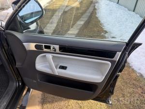 Melns Volkswagen Touareg 2009 Jelgava, ar dzinēja tilpumu 3.00 L un nobraukumu 218 tūkst. km par 6900 €, foto 8 vietnē AUTOMOTO.COM.LV