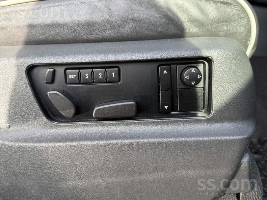 Melns Volkswagen Touareg 2009 Jelgava, ar dzinēja tilpumu 3.00 L un nobraukumu 218 tūkst. km par 6900 €, foto 10 vietnē AUTOMOTO.COM.LV