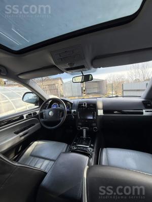 Melns Volkswagen Touareg 2009 Jelgava, ar dzinēja tilpumu 3.00 L un nobraukumu 218 tūkst. km par 6900 €, foto 13 vietnē AUTOMOTO.COM.LV