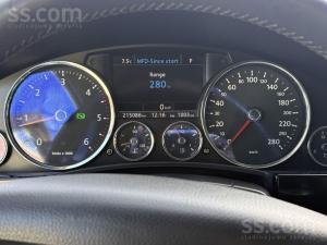 Melns Volkswagen Touareg 2009 Jelgava, ar dzinēja tilpumu 3.00 L un nobraukumu 218 tūkst. km par 6900 €, foto 16 vietnē AUTOMOTO.COM.LV