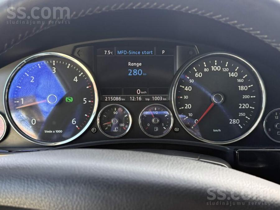 Melns Volkswagen Touareg 2009 Jelgava, ar dzinēja tilpumu 3.00 L un nobraukumu 218 tūkst. km par 6900 €, foto 16 vietnē AUTOMOTO.COM.LV