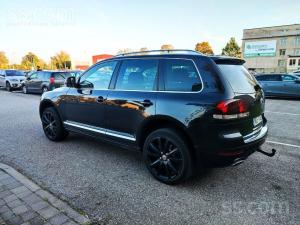 Melns Volkswagen Touareg 2009 Jelgava, ar dzinēja tilpumu 3.00 L un nobraukumu 240 tūkst. km par 5950 €, foto 9 vietnē AUTOMOTO.COM.LV