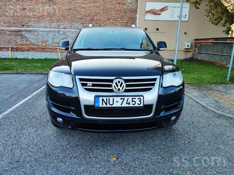 Melns Volkswagen Touareg 2009 Jelgava, ar dzinēja tilpumu 3.00 L un nobraukumu 240 tūkst. km par 5950 €, foto 13 vietnē AUTOMOTO.COM.LV