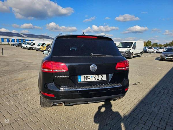 Melns Volkswagen Touareg 2010 Tauragė, ar dzinēja tilpumu 2.97 L un nobraukumu 276 tūkst. km par 11900 €, foto 11 vietnē AUTOMOTO.COM.LV