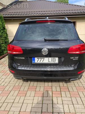 Melns Volkswagen Touareg 2010 Rīga, ar dzinēja tilpumu 3.00 L un nobraukumu 277 tūkst. km par 9500 €, foto 3 vietnē AUTOMOTO.COM.LV
