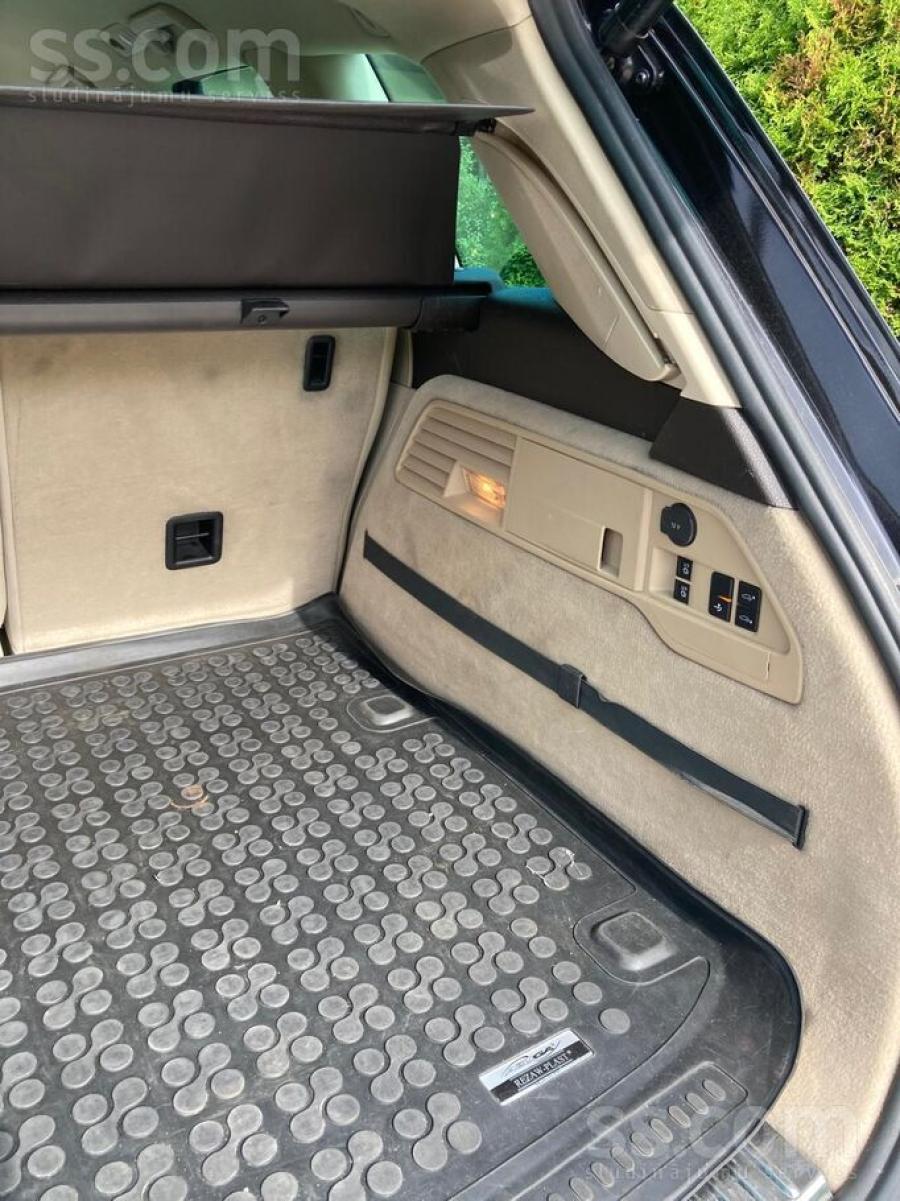Melns Volkswagen Touareg 2010 Rīga, ar dzinēja tilpumu 3.00 L un nobraukumu 277 tūkst. km par 9500 €, foto 7 vietnē AUTOMOTO.COM.LV