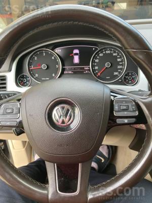Melns Volkswagen Touareg 2010 Rīga, ar dzinēja tilpumu 3.00 L un nobraukumu 277 tūkst. km par 9500 €, foto 10 vietnē AUTOMOTO.COM.LV