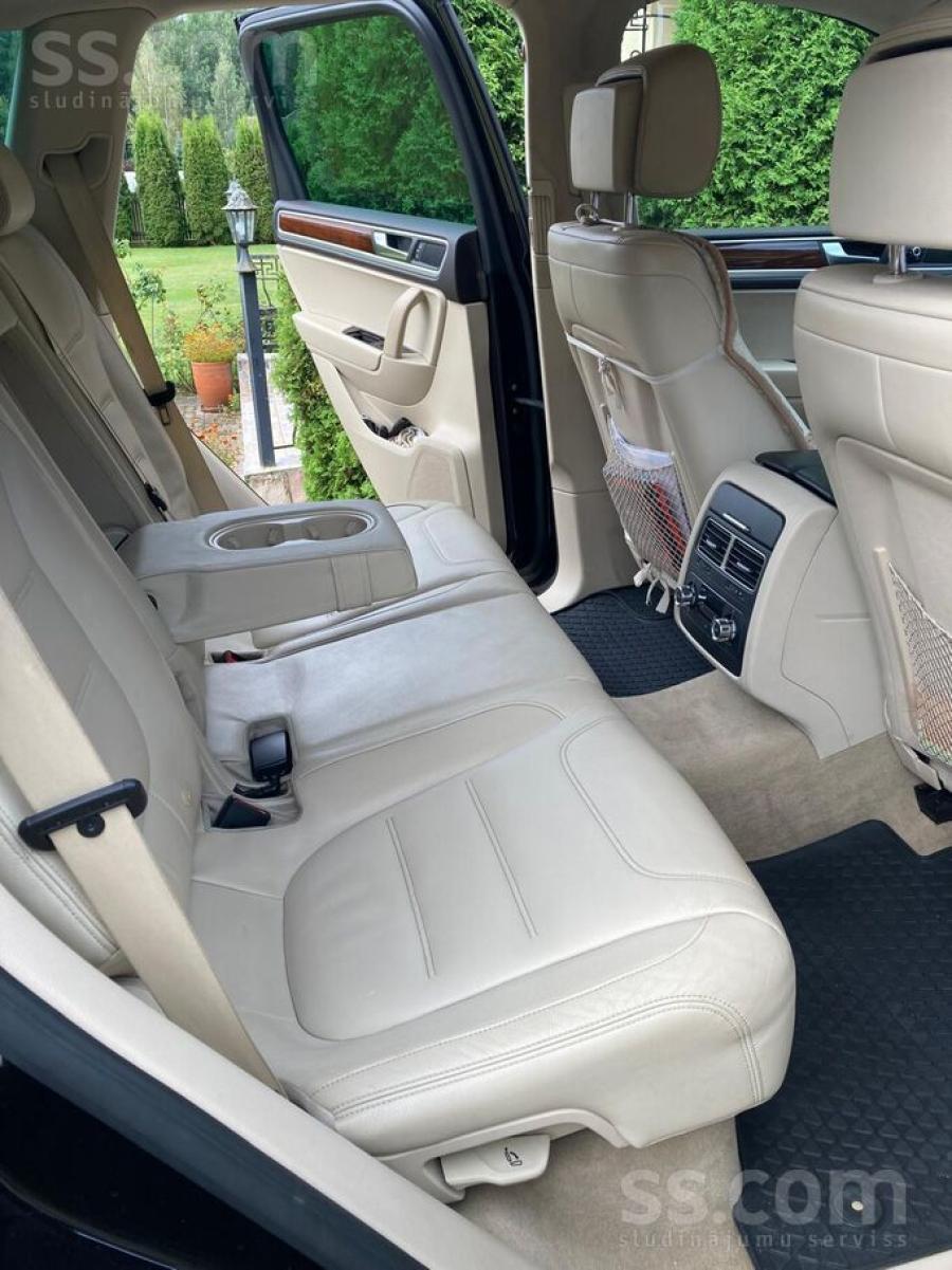 Melns Volkswagen Touareg 2010 Rīga, ar dzinēja tilpumu 3.00 L un nobraukumu 277 tūkst. km par 9500 €, foto 13 vietnē AUTOMOTO.COM.LV