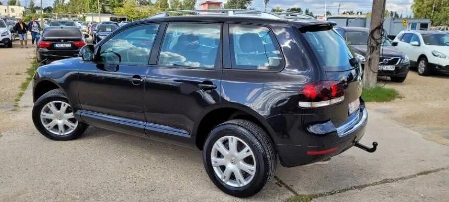 Melns Volkswagen Touareg 2010 Rīga, ar dzinēja tilpumu 3.00 L un nobraukumu 235 tūkst. km par 9900 €, foto 5 vietnē AUTOMOTO.COM.LV