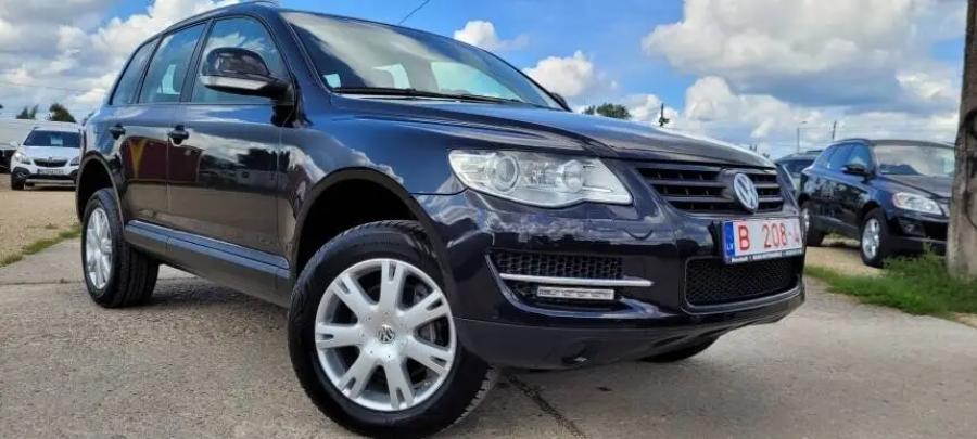Melns Volkswagen Touareg 2010 Rīga, ar dzinēja tilpumu 3.00 L un nobraukumu 235 tūkst. km par 9900 €, foto 13 vietnē AUTOMOTO.COM.LV