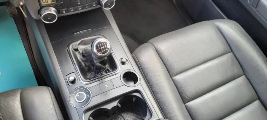 Melns Volkswagen Touareg 2010 Rīga, ar dzinēja tilpumu 3.00 L un nobraukumu 235 tūkst. km par 9900 €, foto 23 vietnē AUTOMOTO.COM.LV