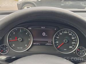 Black Volkswagen Touareg 2010 in Riga, with an engine capacity of 3.00 L and mileage of 265 thousand km for 8490 €, photo 17 on AUTOMOTO.COM.LV