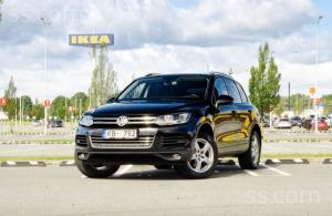 Black Volkswagen Touareg 2010 in Riga, with an engine capacity of 3.00 L and mileage of 265 thousand km for 8490 €, photo  on AUTOMOTO.COM.LV