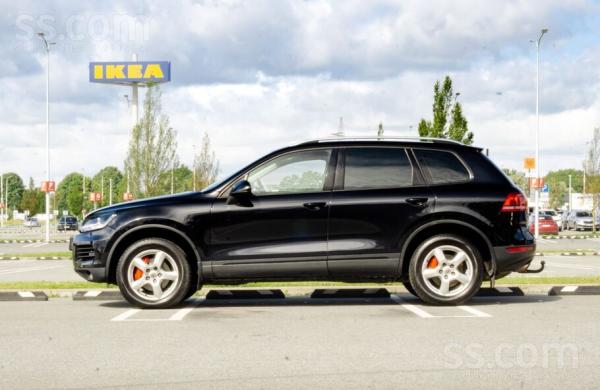 Melns Volkswagen Touareg 2010 Rīga, ar dzinēja tilpumu 3.00 L un nobraukumu 265 tūkst. km par 8490 €, foto 5 vietnē AUTOMOTO.COM.LV