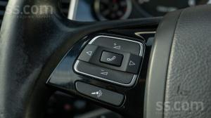 Black Volkswagen Touareg 2010 in Riga, with an engine capacity of 3.00 L and mileage of 265 thousand km for 7990 €, photo 21 on AUTOMOTO.COM.LV