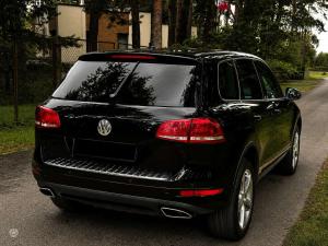 Melns Volkswagen Touareg 2010 Viļņa, ar dzinēja tilpumu 2.97 L un nobraukumu 252 tūkst. km par 10890 €, foto 11 vietnē AUTOMOTO.COM.LV