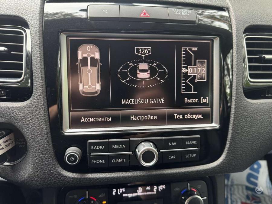 Melns Volkswagen Touareg 2010 Viļņa, ar dzinēja tilpumu 2.97 L un nobraukumu 252 tūkst. km par 10890 €, foto 21 vietnē AUTOMOTO.COM.LV