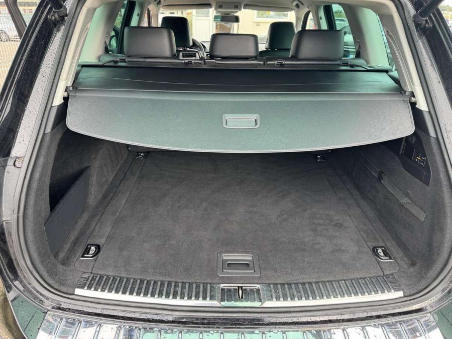 Melns Volkswagen Touareg 2010 Viļņa, ar dzinēja tilpumu 2.97 L un nobraukumu 252 tūkst. km par 10890 €, foto 26 vietnē AUTOMOTO.COM.LV
