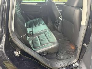 Melns Volkswagen Touareg 2010 Viļņa, ar dzinēja tilpumu 2.97 L un nobraukumu 252 tūkst. km par 10890 €, foto 15 vietnē AUTOMOTO.COM.LV
