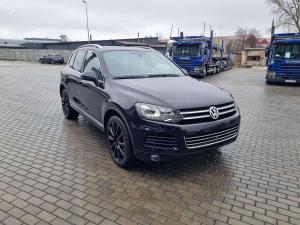 Black Volkswagen Touareg 2010 in Taurage, with an engine capacity of 2.97 L and mileage of 276 thousand km for 10000 €, photo  on AUTOMOTO.COM.LV