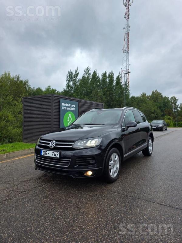 Volkswagen Touareg 2010 Valka vietnē Melns Volkswagen Touareg 2010 Valka, ar dzinēja tilpumu 3.00 L un nobraukumu 310 tūkst. km par 11900 €, foto 6 vietnē AUTOMOTO.COM.LV