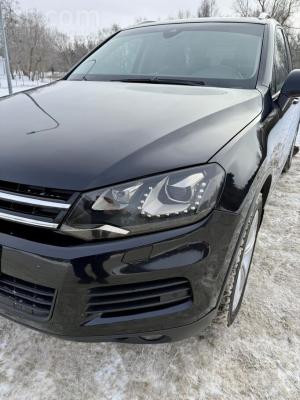 Melns Volkswagen Touareg 2010 Liepāja, ar dzinēja tilpumu 3.00 L un nobraukumu 348 tūkst. km par 10290 €, foto 5 vietnē AUTOMOTO.COM.LV