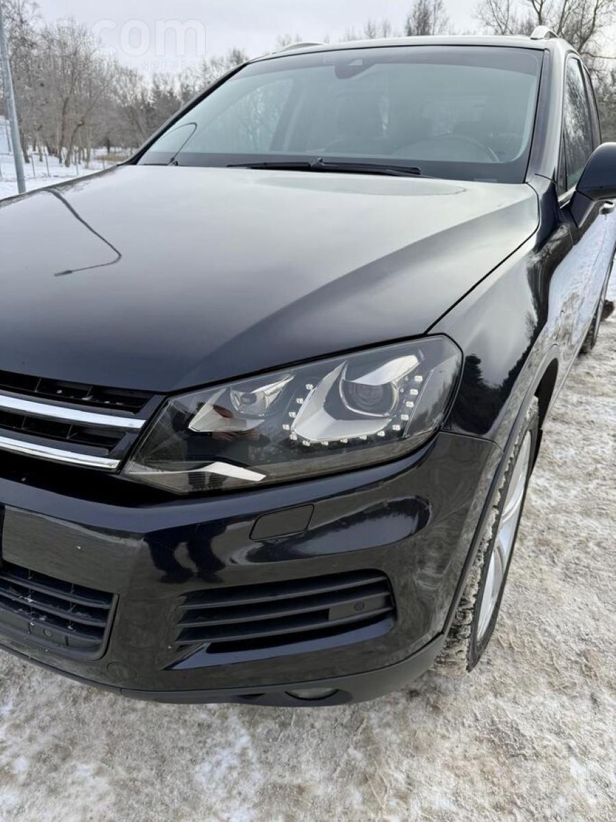 Melns Volkswagen Touareg 2010 Liepāja, ar dzinēja tilpumu 3.00 L un nobraukumu 348 tūkst. km par 10290 €, foto 5 vietnē AUTOMOTO.COM.LV