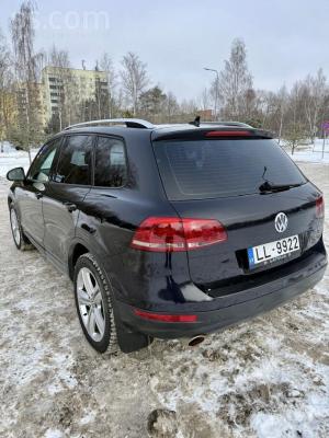 Melns Volkswagen Touareg 2010 Liepāja, ar dzinēja tilpumu 3.00 L un nobraukumu 348 tūkst. km par 10290 €, foto 9 vietnē AUTOMOTO.COM.LV