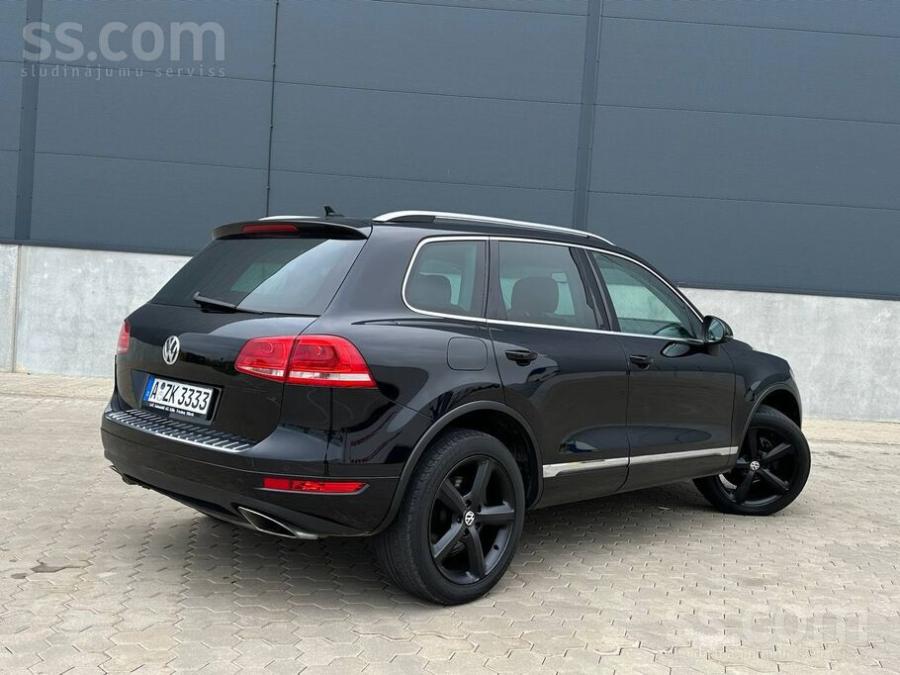 Melns Volkswagen Touareg 2011 Rīga, ar dzinēja tilpumu 3.00 L un nobraukumu 0 tūkst. km par 10900 €, foto 12 vietnē AUTOMOTO.COM.LV