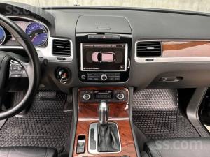 Melns Volkswagen Touareg 2011 Rīga, ar dzinēja tilpumu 3.00 L un nobraukumu 0 tūkst. km par 10900 €, foto 18 vietnē AUTOMOTO.COM.LV