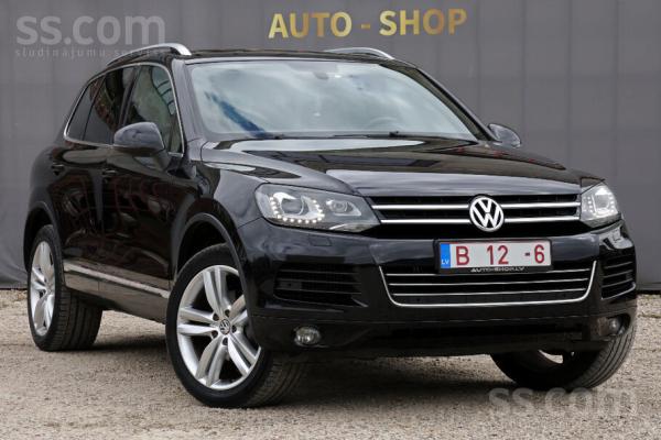 Melns Volkswagen Touareg 2011 Tukums, ar dzinēja tilpumu 3.00 L un nobraukumu 243 tūkst. km par 10990 €, foto 1 vietnē AUTOMOTO.COM.LV