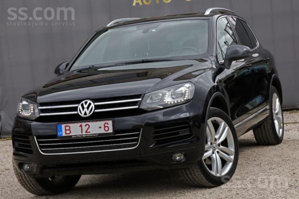 Melns Volkswagen Touareg 2011 Tukums, ar dzinēja tilpumu 3.00 L un nobraukumu 243 tūkst. km par 10990 €, foto 3 vietnē AUTOMOTO.COM.LV