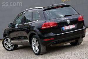 Melns Volkswagen Touareg 2011 Tukums, ar dzinēja tilpumu 3.00 L un nobraukumu 243 tūkst. km par 3550 €, foto 4 vietnē AUTOMOTO.COM.LV