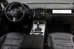 Melns Volkswagen Touareg 2011 Tukums, ar dzinēja tilpumu 3.00 L un nobraukumu 243 tūkst. km par 3550 €, foto 13 vietnē AUTOMOTO.COM.LV