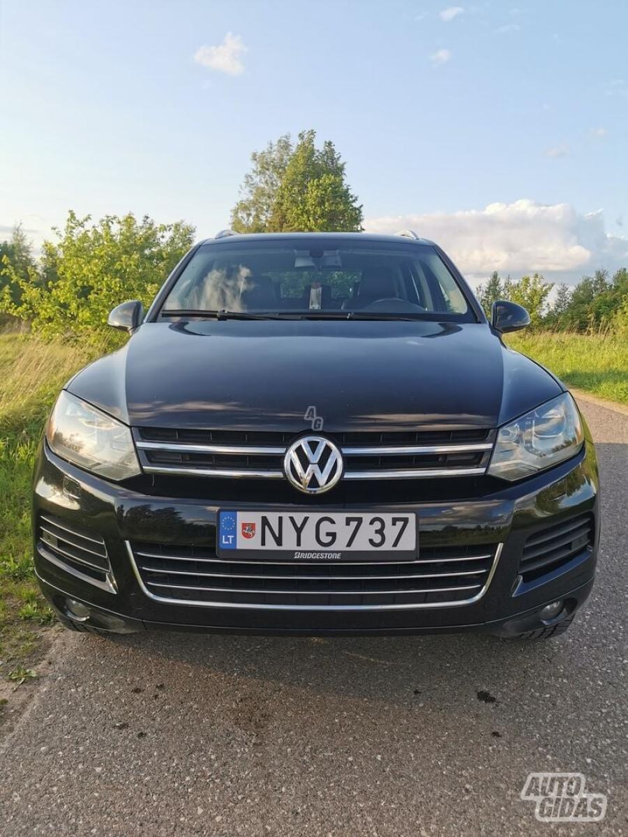 Black Volkswagen Touareg 2011 in Vilnius, with an engine capacity of 3.60 L and mileage of 222 thousand km for 7600 €, photo 4 on AUTOMOTO.COM.LV