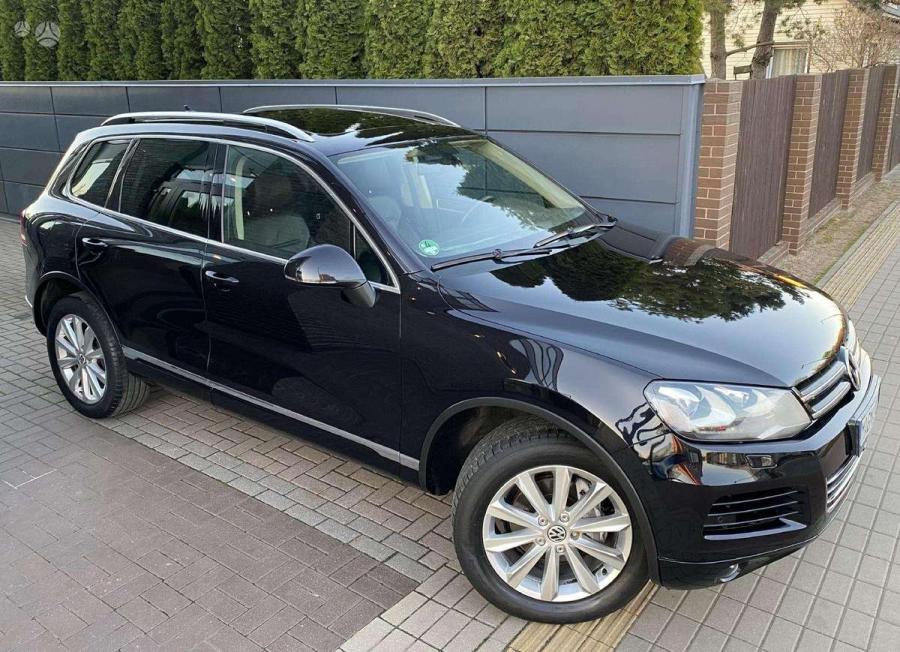 Melns Volkswagen Touareg 2011 Marijampole, ar dzinēja tilpumu 2.97 L un nobraukumu 269 tūkst. km par 12999 €, foto 6 vietnē AUTOMOTO.COM.LV