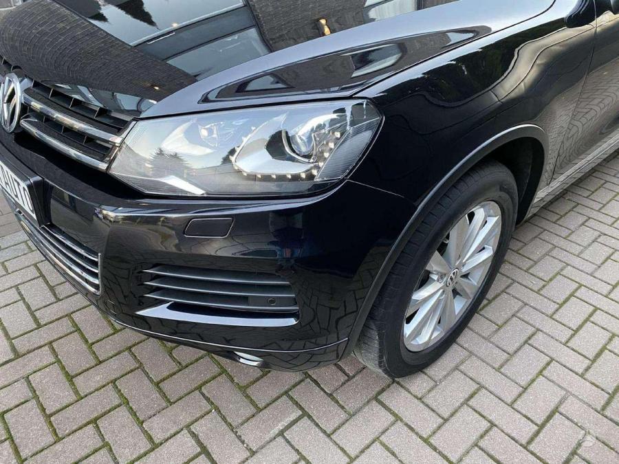Melns Volkswagen Touareg 2011 Marijampole, ar dzinēja tilpumu 2.97 L un nobraukumu 269 tūkst. km par 12999 €, foto 7 vietnē AUTOMOTO.COM.LV
