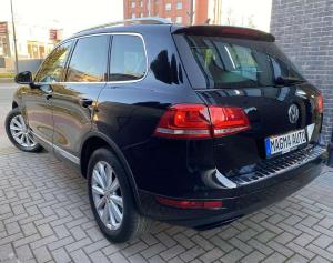 Melns Volkswagen Touareg 2011 Marijampole, ar dzinēja tilpumu 2.97 L un nobraukumu 269 tūkst. km par 12999 €, foto 10 vietnē AUTOMOTO.COM.LV